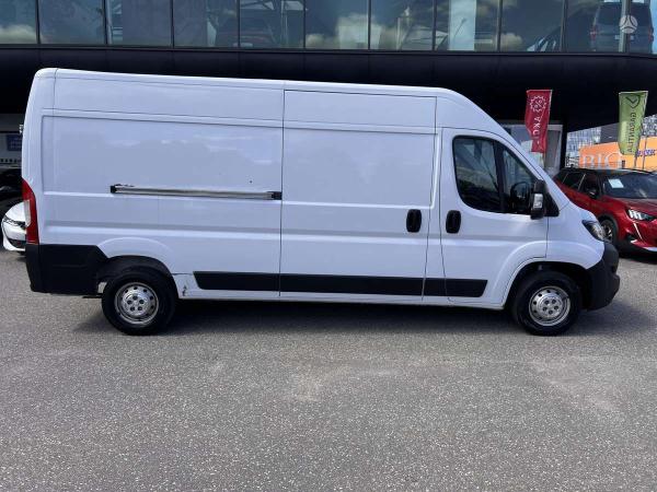 White Peugeot Boxer 2023 in Vilnius, with an engine capacity of 2.18 L and mileage of 229 thousand km for 14490 €, photo 6 on AUTOMOTO.COM.LV