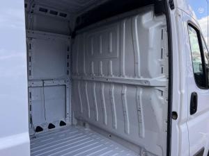 White Peugeot Boxer 2023 in Vilnius, with an engine capacity of 2.18 L and mileage of 229 thousand km for 14490 €, photo 17 on AUTOMOTO.COM.LV
