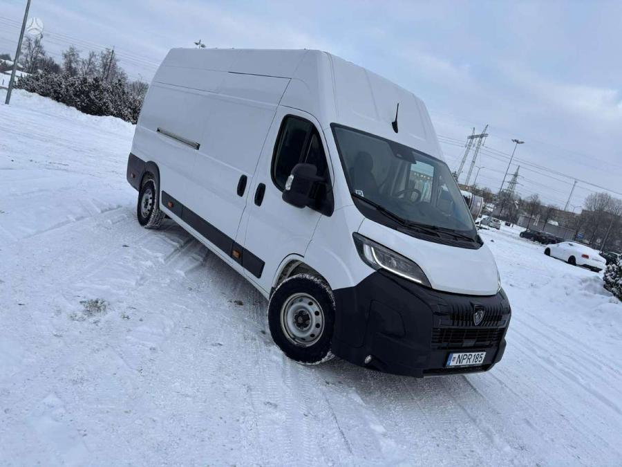 Balts Peugeot Boxer 2024 Šauļi, ar dzinēja tilpumu 2.20 L un nobraukumu 57 tūkst. km par 28700 €, foto 1 vietnē AUTOMOTO.COM.LV