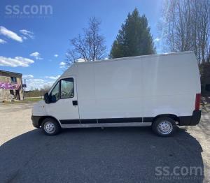 Balts Peugeot Boxer 2002 Krāslava, ar dzinēja tilpumu 2.20 L un nobraukumu 169 tūkst. km par 4400 €, foto  vietnē AUTOMOTO.COM.LV