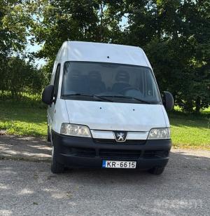 White Peugeot Boxer 2002 in Kraslava, with an engine capacity of 2.20 L and mileage of 169 thousand km for 4200 €, photo 4 on AUTOMOTO.COM.LV