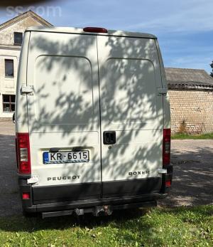 White Peugeot Boxer 2002 in Kraslava, with an engine capacity of 2.20 L and mileage of 169 thousand km for 4200 €, photo 5 on AUTOMOTO.COM.LV