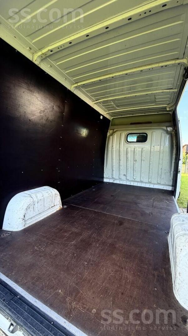 Balts Peugeot Boxer 2006 Rēzekne, ar dzinēja tilpumu 2.80 L un nobraukumu 102 tūkst. km par 4500 €, foto 4 vietnē AUTOMOTO.COM.LV