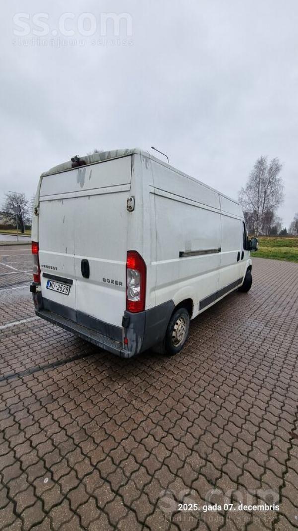 White Peugeot Boxer 2007 in Riga, with an engine capacity of 2.20 L and mileage of 394 thousand km for 2700 €, photo 3 on AUTOMOTO.COM.LV