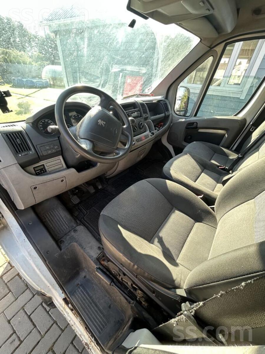 Balts Peugeot Boxer 2009 Daugavpils, ar dzinēja tilpumu 2.20 L un nobraukumu 0 tūkst. km par 2400 €, foto 3 vietnē AUTOMOTO.COM.LV