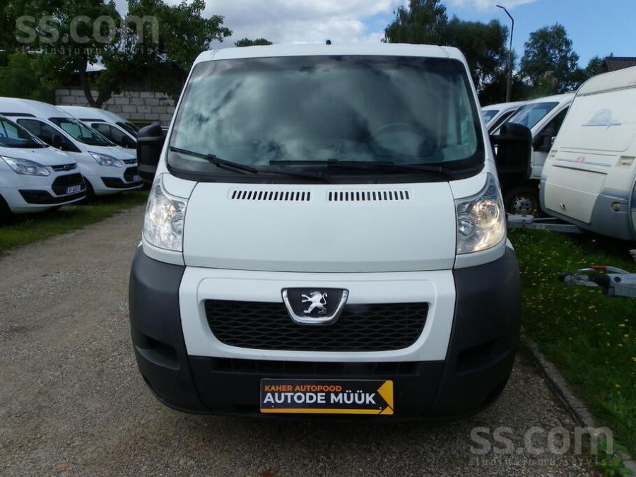 Balts Peugeot Boxer 2010 Valka, ar dzinēja tilpumu 2.20 L un nobraukumu 184 tūkst. km par 4900 €, foto 3 vietnē AUTOMOTO.COM.LV