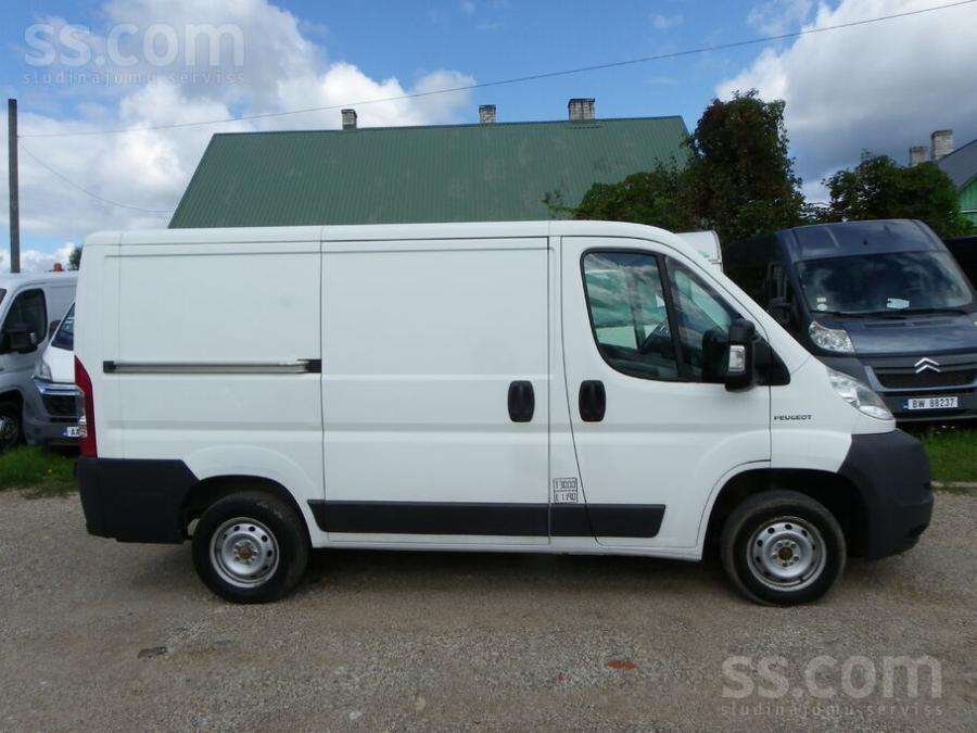 Balts Peugeot Boxer 2010 Valka, ar dzinēja tilpumu 2.20 L un nobraukumu 184 tūkst. km par 4900 €, foto 5 vietnē AUTOMOTO.COM.LV