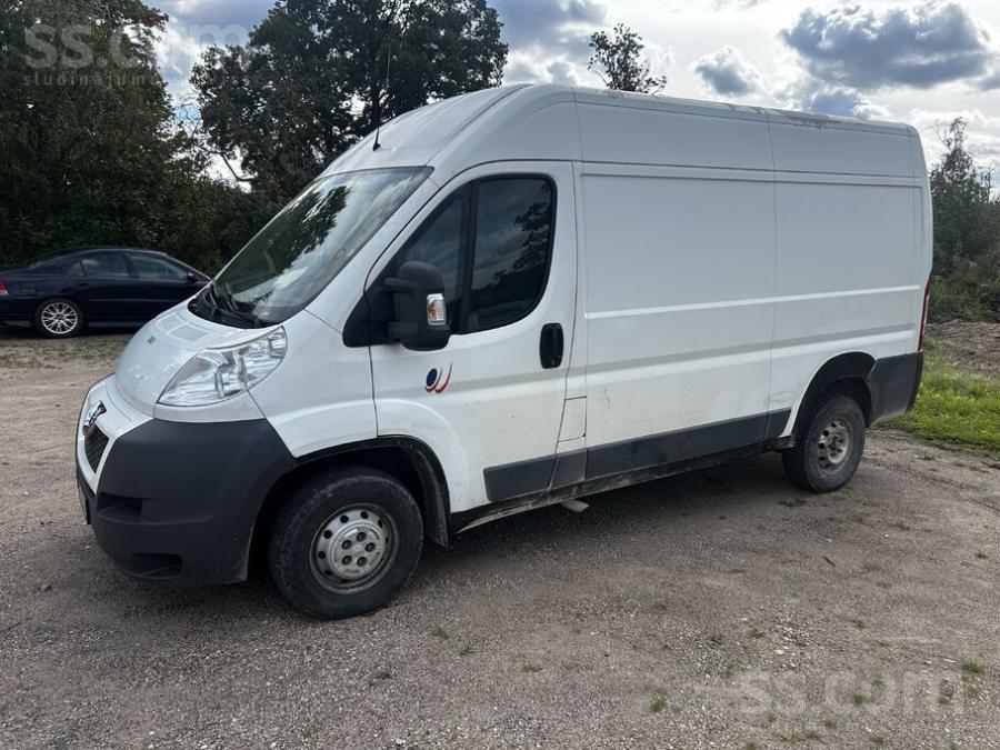 Balts Peugeot Boxer 2010 Rēzekne, ar dzinēja tilpumu 2.20 L un nobraukumu 376 tūkst. km par 3500 €, foto 3 vietnē AUTOMOTO.COM.LV