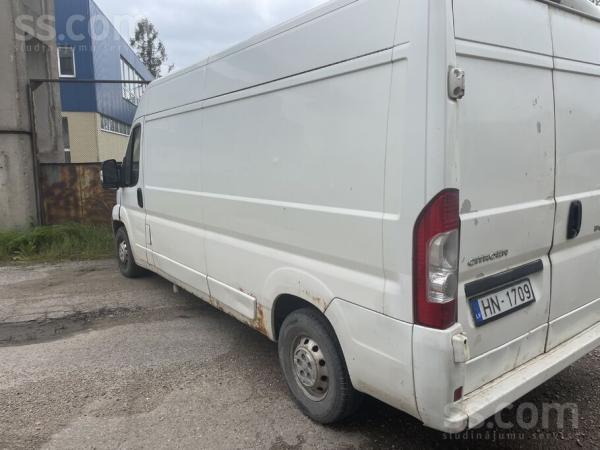 White Peugeot Boxer 2010 in Rezekne, with an engine capacity of 2.20 L and mileage of 211 thousand km for 1500 €, photo 5 on AUTOMOTO.COM.LV