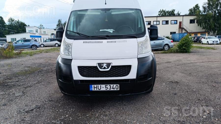 Balts Peugeot Boxer 2011 Rīga, ar dzinēja tilpumu 2.20 L un nobraukumu 283 tūkst. km par 3000 €, foto 4 vietnē AUTOMOTO.COM.LV