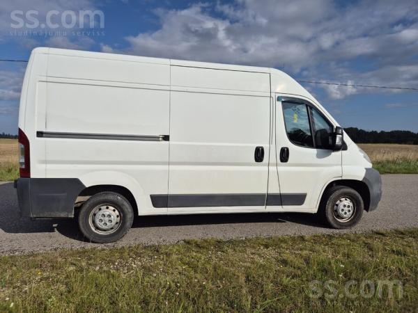 Balts Peugeot Boxer 2011 Daugavpils, ar dzinēja tilpumu 2.20 L un nobraukumu 302 tūkst. km par 4800 €, foto 9 vietnē AUTOMOTO.COM.LV