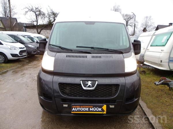 Balts Peugeot Boxer 2012 Valka, ar dzinēja tilpumu 2.20 L un nobraukumu 211 tūkst. km par 6999 €, foto 2 vietnē AUTOMOTO.COM.LV
