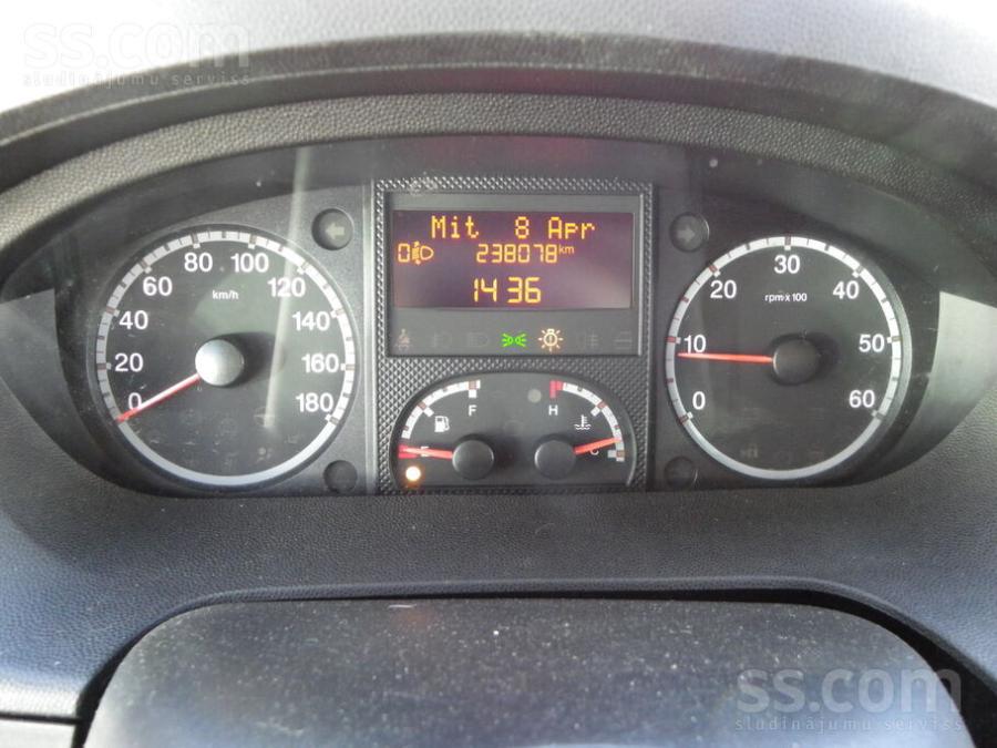 White Peugeot Boxer 2012 in Valka, with an engine capacity of 2.20 L and mileage of 238 thousand km for 8000 €, photo 10 on AUTOMOTO.COM.LV