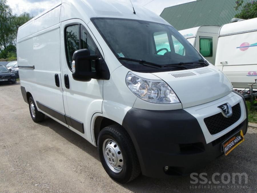 Balts Peugeot Boxer 2013 Valka, ar dzinēja tilpumu 2.20 L un nobraukumu 177 tūkst. km par 6400 €, foto 1 vietnē AUTOMOTO.COM.LV