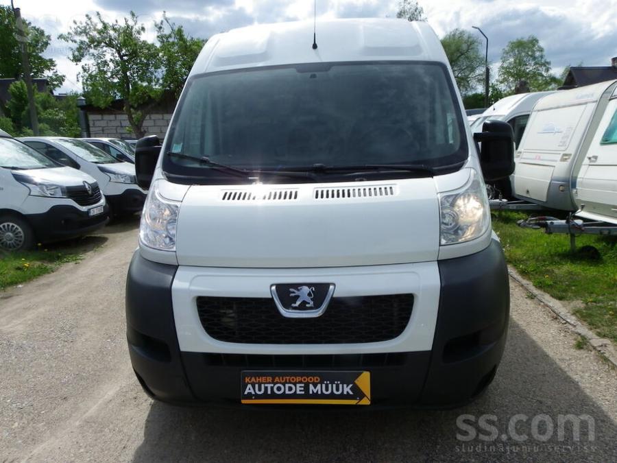 Balts Peugeot Boxer 2013 Valka, ar dzinēja tilpumu 2.20 L un nobraukumu 177 tūkst. km par 6400 €, foto 2 vietnē AUTOMOTO.COM.LV