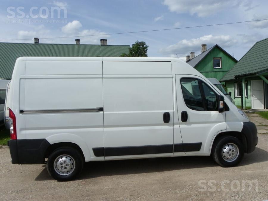 Balts Peugeot Boxer 2013 Valka, ar dzinēja tilpumu 2.20 L un nobraukumu 177 tūkst. km par 6400 €, foto 4 vietnē AUTOMOTO.COM.LV