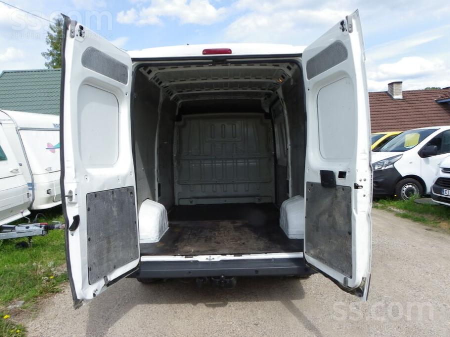 Balts Peugeot Boxer 2013 Valka, ar dzinēja tilpumu 2.20 L un nobraukumu 177 tūkst. km par 6400 €, foto 15 vietnē AUTOMOTO.COM.LV