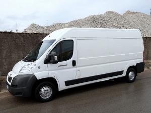 White Peugeot Boxer 2013 in Tallinn, with an engine capacity of 2.20 L and mileage of 345 thousand km for 3999 €, photo 3 on AUTOMOTO.COM.LV