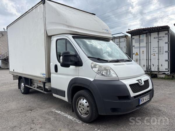 White Peugeot Boxer 2014 in Riga, with an engine capacity of 2.20 L and mileage of 0 thousand km for 5750 €, photo 2 on AUTOMOTO.COM.LV