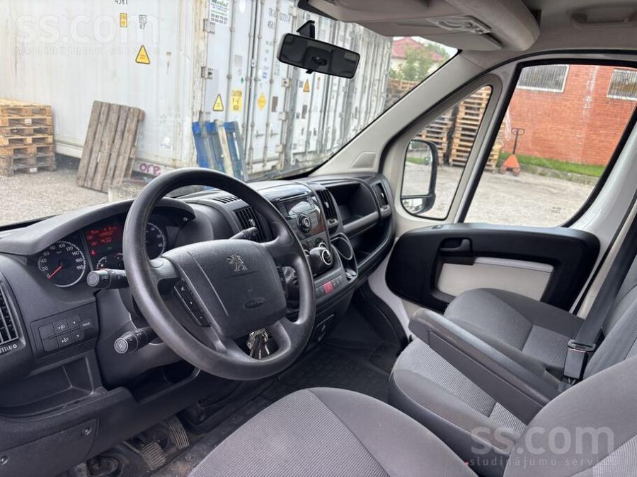 White Peugeot Boxer 2014 in Riga, with an engine capacity of 2.20 L and mileage of 0 thousand km for 5750 €, photo 16 on AUTOMOTO.COM.LV