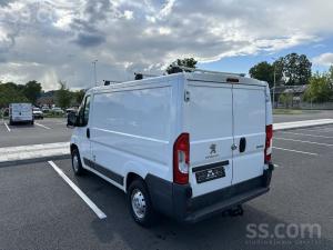White Peugeot Boxer 2014 in Jelgava, with an engine capacity of 2.20 L and mileage of 203 thousand km for 6750 €, photo 5 on AUTOMOTO.COM.LV