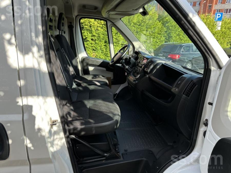 White Peugeot Boxer 2014 in Jelgava, with an engine capacity of 2.20 L and mileage of 203 thousand km for 6750 €, photo 12 on AUTOMOTO.COM.LV