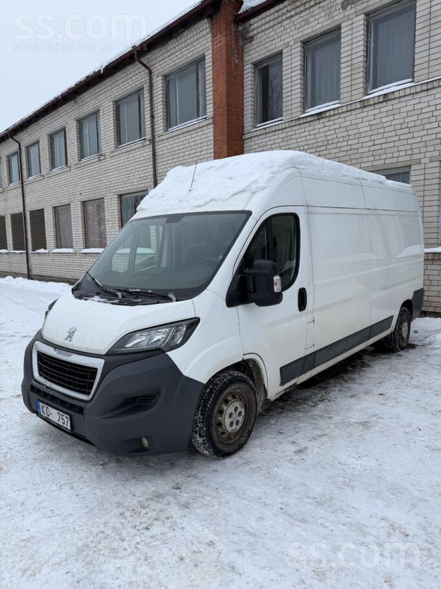 White Peugeot Boxer 2016 in Liepaja, with an engine capacity of 2.20 L and mileage of 338 thousand km for 5700 €, photo 2 on AUTOMOTO.COM.LV
