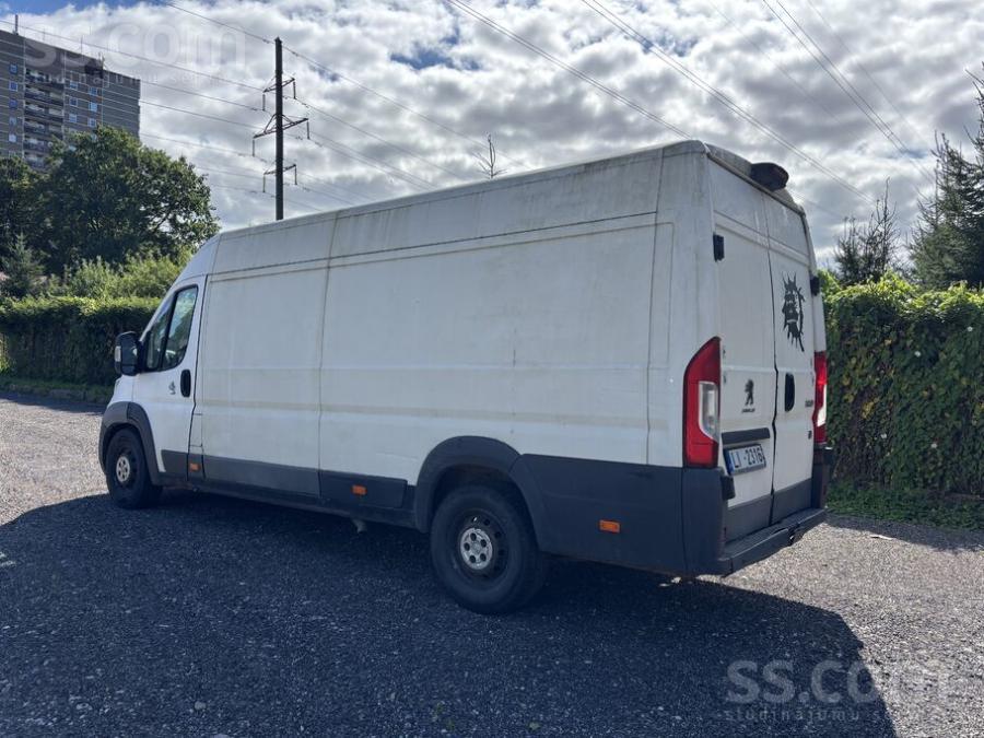 Balts Peugeot Boxer 2016 Rīga, ar dzinēja tilpumu 2.20 L un nobraukumu 433 tūkst. km par 2950 €, foto 3 vietnē AUTOMOTO.COM.LV