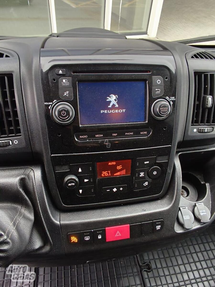 Balts Peugeot Boxer 2016 Viļņa, ar dzinēja tilpumu 2.00 L un nobraukumu 312 tūkst. km par 9650 €, foto 28 vietnē AUTOMOTO.COM.LV