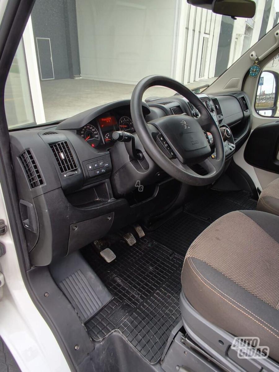 Balts Peugeot Boxer 2016 Viļņa, ar dzinēja tilpumu 2.00 L un nobraukumu 312 tūkst. km par 9650 €, foto 39 vietnē AUTOMOTO.COM.LV