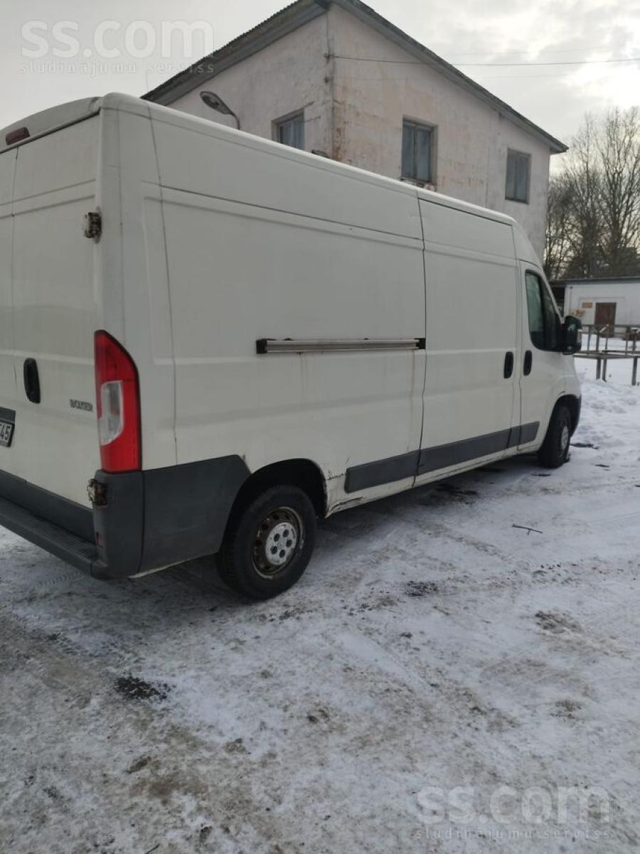 White Peugeot Boxer 2017 in Tukums, with an engine capacity of 2.00 L and mileage of 0 thousand km for 4000 €, photo 6 on AUTOMOTO.COM.LV