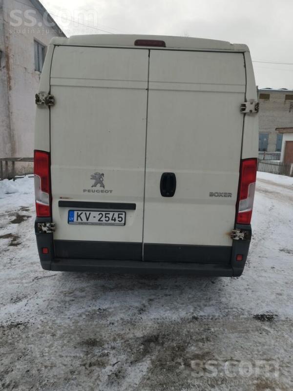 White Peugeot Boxer 2017 in Tukums, with an engine capacity of 2.00 L and mileage of 0 thousand km for 4000 €, photo 6 on AUTOMOTO.COM.LV