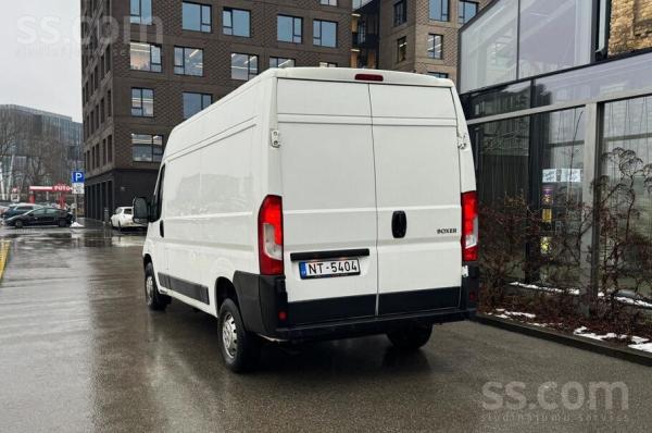 White Peugeot Boxer 2018 in Riga, with an engine capacity of 2.00 L and mileage of 174 thousand km for 7986 €, photo 3 on AUTOMOTO.COM.LV