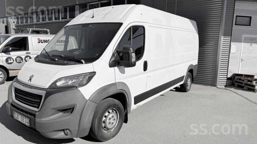 Balts Peugeot Boxer 2018 Rīga, ar dzinēja tilpumu 2.00 L un nobraukumu 418 tūkst. km par 8000 €, foto 3 vietnē AUTOMOTO.COM.LV