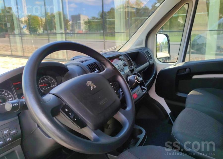 Balts Peugeot Boxer 2018 Rīga, ar dzinēja tilpumu 2.00 L un nobraukumu 180 tūkst. km par 9196 €, foto 4 vietnē AUTOMOTO.COM.LV