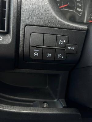 Balts Peugeot Boxer 2018 Rīga, ar dzinēja tilpumu 2.00 L un nobraukumu 174 tūkst. km par 13650 €, foto 21 vietnē AUTOMOTO.COM.LV