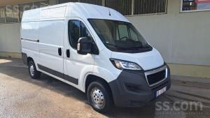 White Peugeot Boxer 2018 in Ogre, with an engine capacity of 2.00 L and mileage of 195 thousand km for 9550 €, photo  on AUTOMOTO.COM.LV