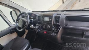 White Peugeot Boxer 2018 in Ogre, with an engine capacity of 2.00 L and mileage of 195 thousand km for 9550 €, photo 15 on AUTOMOTO.COM.LV