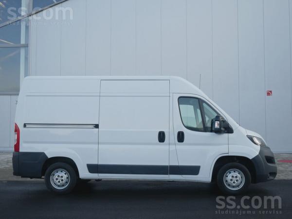 White Peugeot Boxer 2018 in Riga, with an engine capacity of 2.00 L and mileage of 205 thousand km for 7900 €, photo 3 on AUTOMOTO.COM.LV