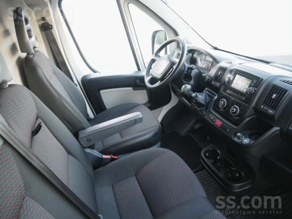 White Peugeot Boxer 2018 in Riga, with an engine capacity of 2.00 L and mileage of 205 thousand km for 7900 €, photo 10 on AUTOMOTO.COM.LV