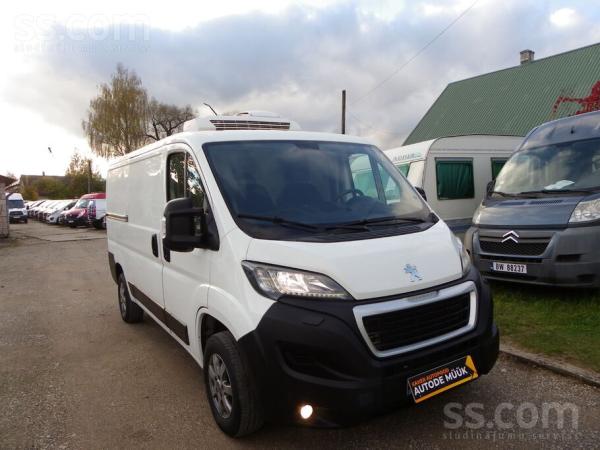 White Peugeot Boxer 2018 in Valka, with an engine capacity of 2.20 L and mileage of 216 thousand km for 9900 €, photo 3 on AUTOMOTO.COM.LV