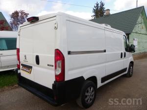 White Peugeot Boxer 2018 in Valka, with an engine capacity of 2.20 L and mileage of 216 thousand km for 9900 €, photo 7 on AUTOMOTO.COM.LV