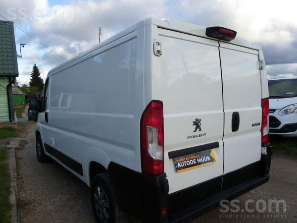 White Peugeot Boxer 2018 in Valka, with an engine capacity of 2.20 L and mileage of 216 thousand km for 9900 €, photo 9 on AUTOMOTO.COM.LV