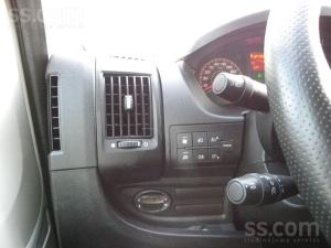 White Peugeot Boxer 2018 in Valka, with an engine capacity of 2.20 L and mileage of 216 thousand km for 9900 €, photo 13 on AUTOMOTO.COM.LV