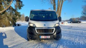 White Peugeot Boxer 2019 in Aluksne, with an engine capacity of 2.00 L and mileage of 0 thousand km for 9700 €, photo 3 on AUTOMOTO.COM.LV