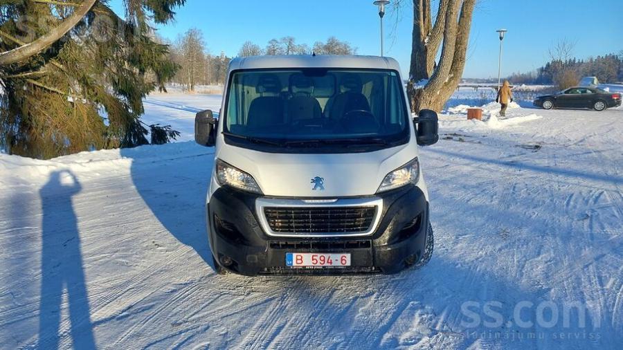 White Peugeot Boxer 2019 in Aluksne, with an engine capacity of 2.00 L and mileage of 0 thousand km for 9700 €, photo 4 on AUTOMOTO.COM.LV