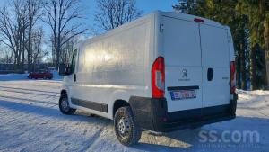 White Peugeot Boxer 2019 in Aluksne, with an engine capacity of 2.00 L and mileage of 0 thousand km for 9700 €, photo 6 on AUTOMOTO.COM.LV