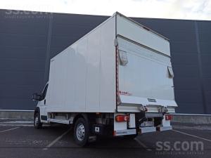 White Peugeot Boxer 2019 in Riga, with an engine capacity of 2.00 L and mileage of 220 thousand km for 15900 €, photo 4 on AUTOMOTO.COM.LV