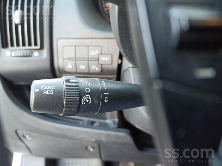 White Peugeot Boxer 2019 in Riga, with an engine capacity of 2.00 L and mileage of 220 thousand km for 15900 €, photo 11 on AUTOMOTO.COM.LV