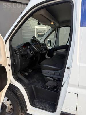 Balts Peugeot Boxer 2019 Tallina, ar dzinēja tilpumu 2.00 L un nobraukumu 288 tūkst. km par 9900 €, foto 25 vietnē AUTOMOTO.COM.LV